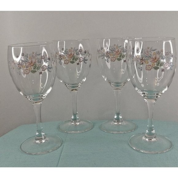 Arcopal | Dining | Vintage Arcopal Pastel Floral Pattern Set 4 Wine ...